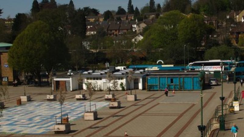 Hemel Hempstead's £2m bus station and leisure plans revealed - BBC News