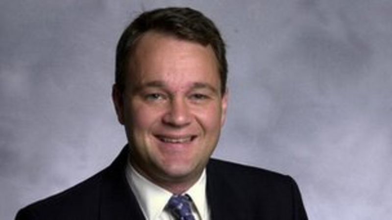 Tory MP Mark Simmonds would welcome Farage contest - BBC News