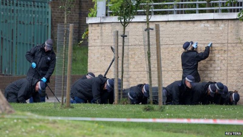 Woolwich attack: Suspects known to security services - BBC News