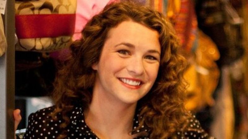 Chelsea Sloan: The student who built a fashion franchise - BBC News