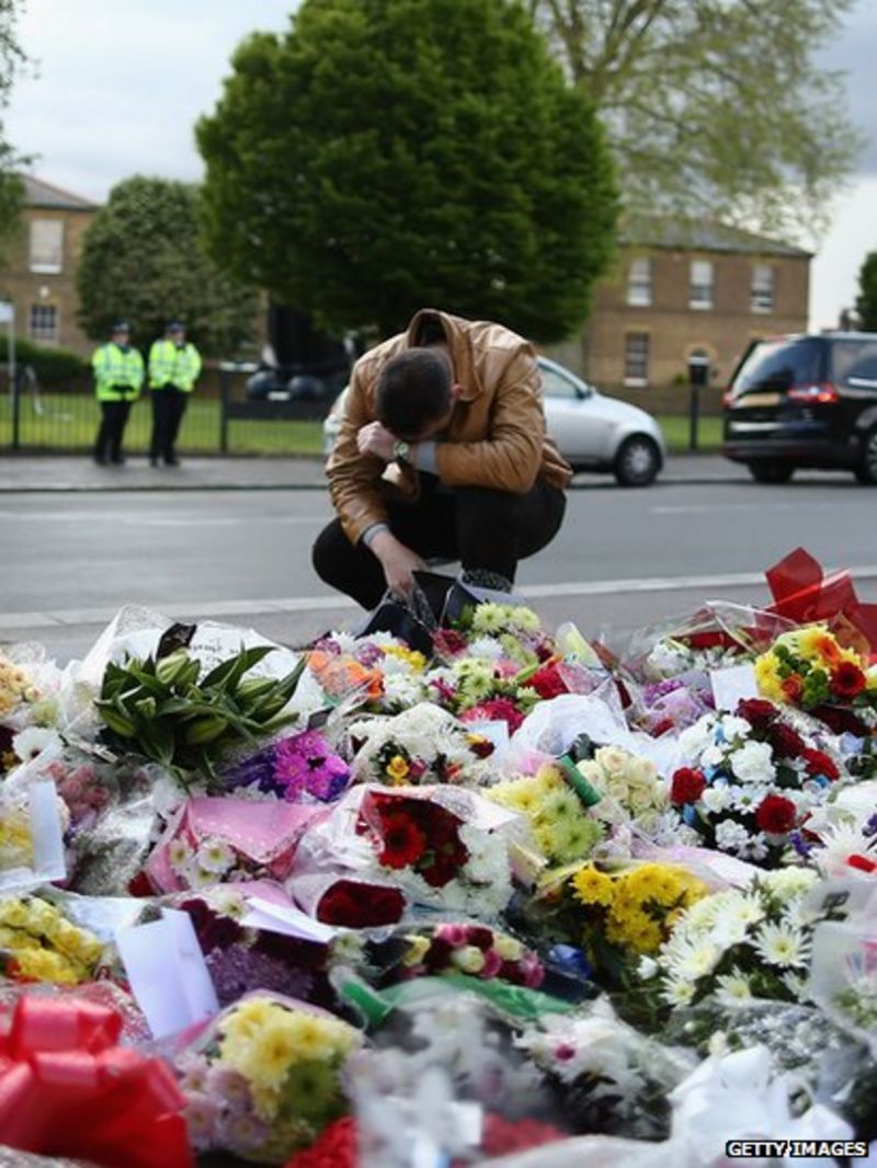 Woolwich attack and response in pictures - BBC News