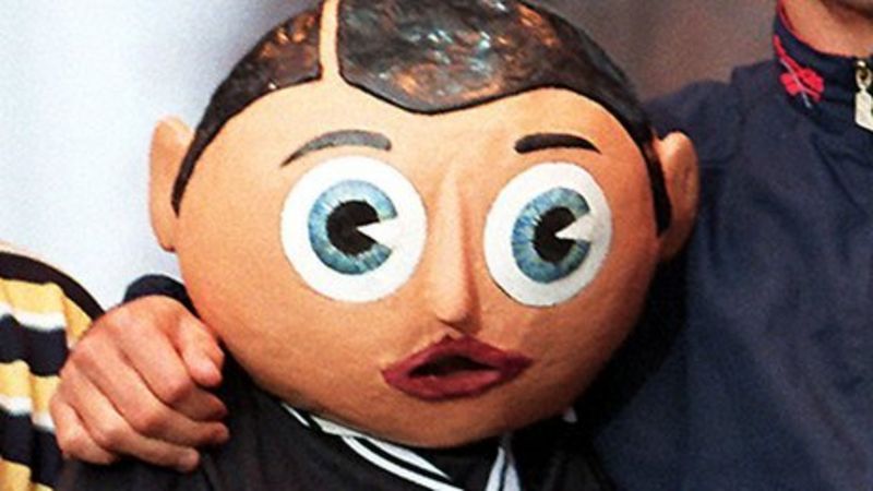Frank Sidebottom and the man behind the mask - BBC News