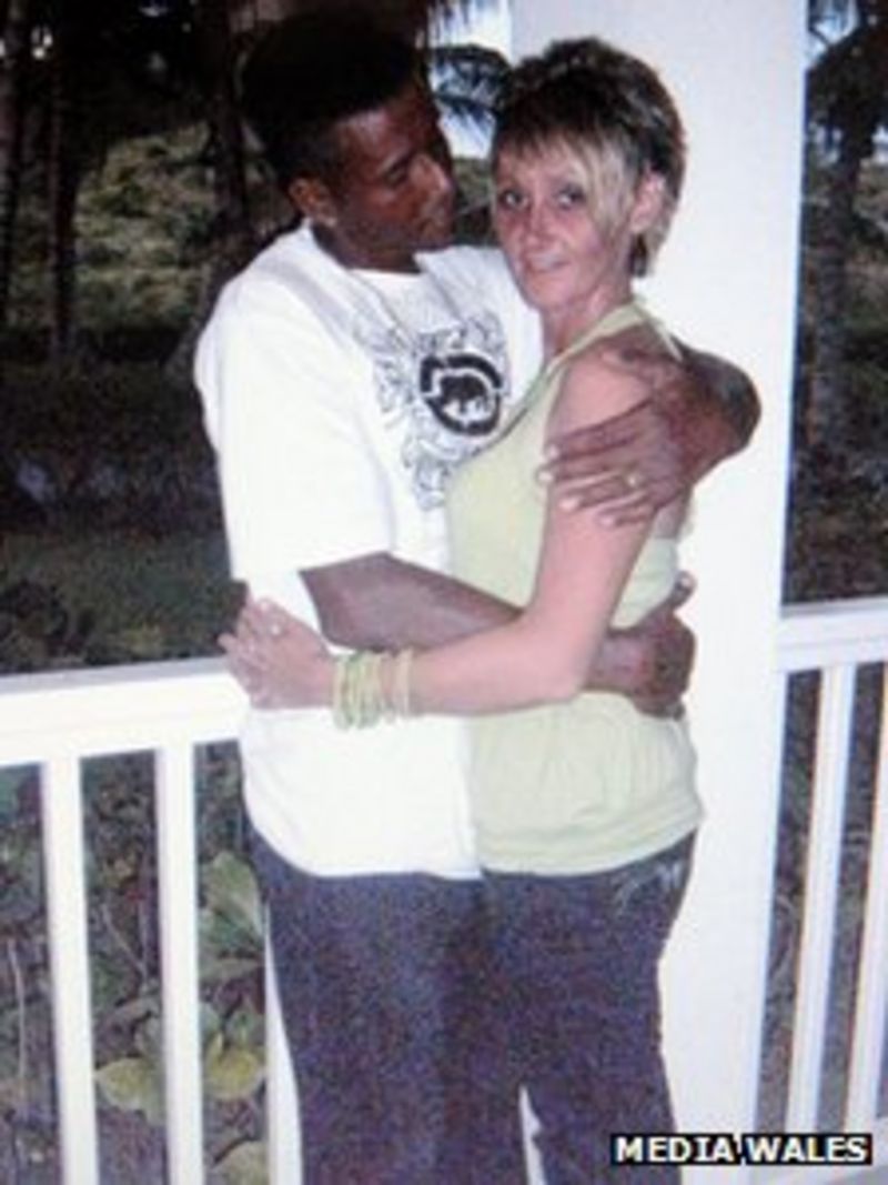 Nicole Reyes: Cardiff woman jailed for 12 years in Caribbean - BBC News