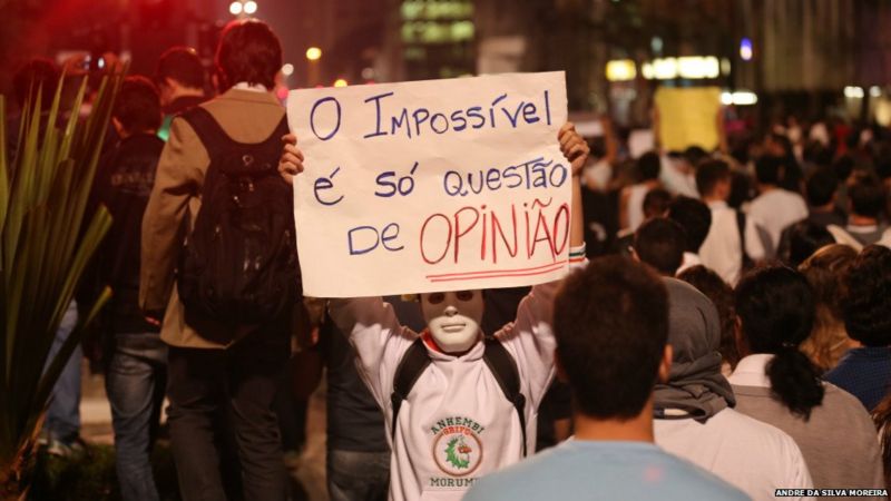 In pictures: Brazil protest banners - BBC News