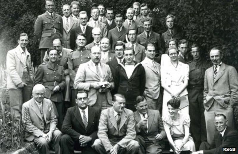 The teenage radio enthusiasts who helped win World War II - BBC News