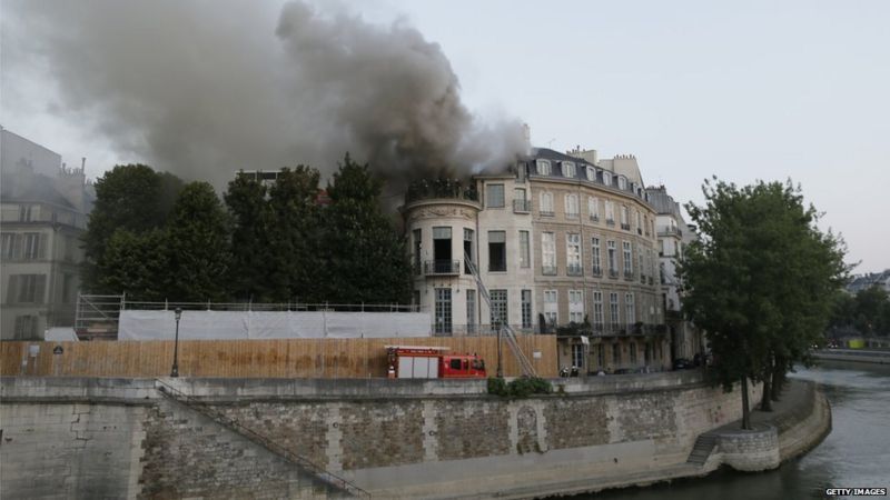 Day in pictures: 10 July 2013 - BBC News