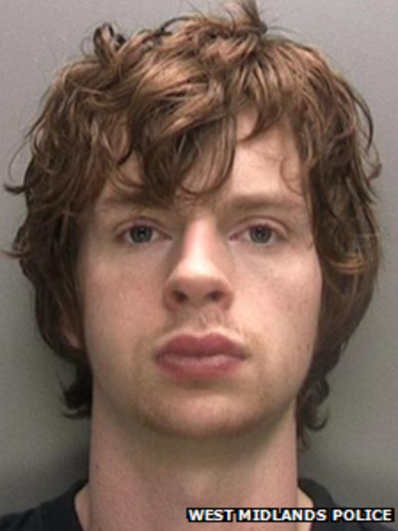 Baseball bat murderer Anthony Bull given life sentence - BBC News