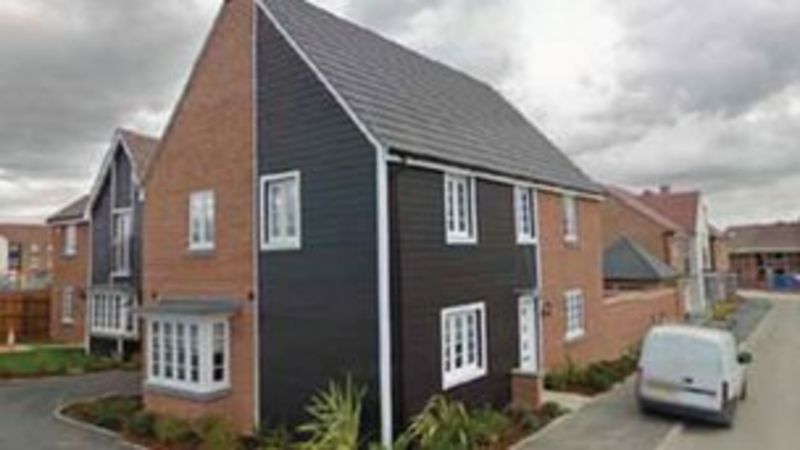 Basingstoke town centre to get 800 new homes - BBC News