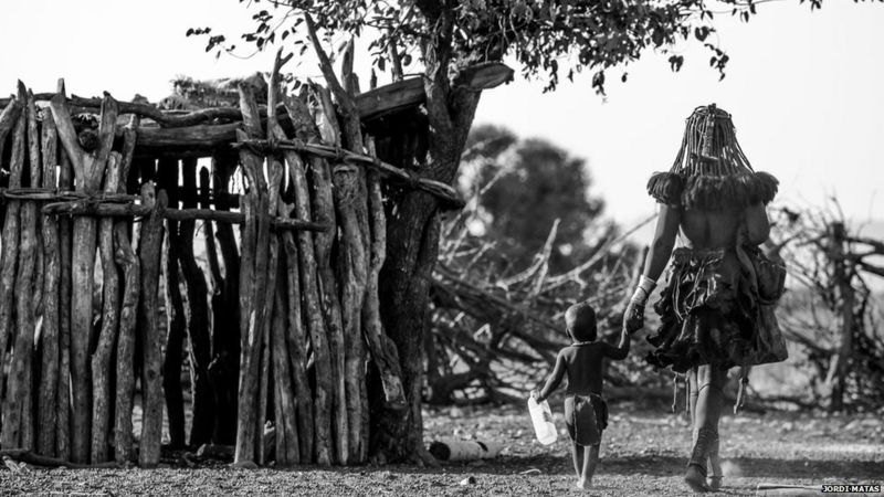 In pictures: Namibia's worst drought for 30 years - BBC News