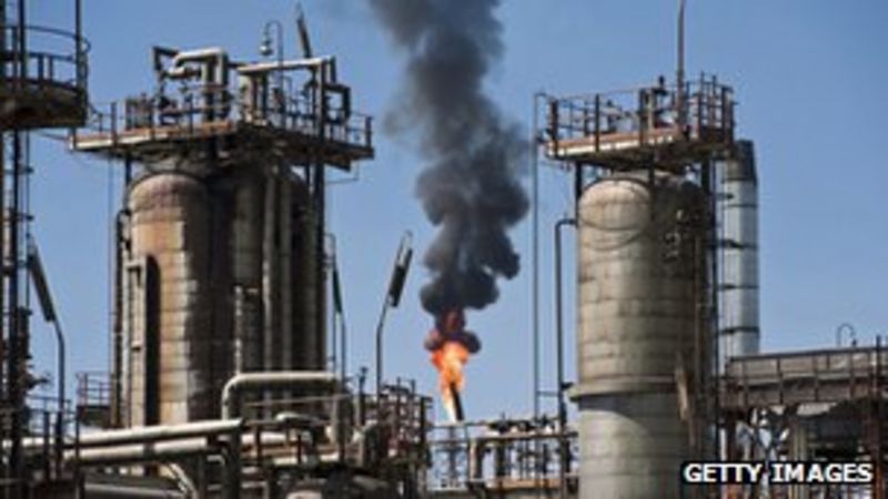 Mexico opens oil sector to private sector investment - BBC News