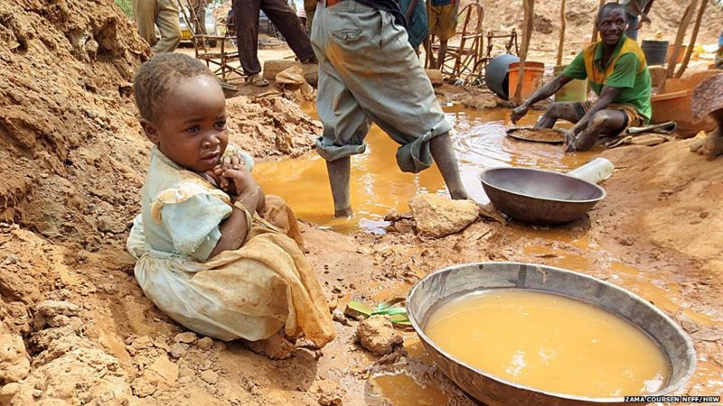 In pictures: Tanzania’s child gold miners - BBC News