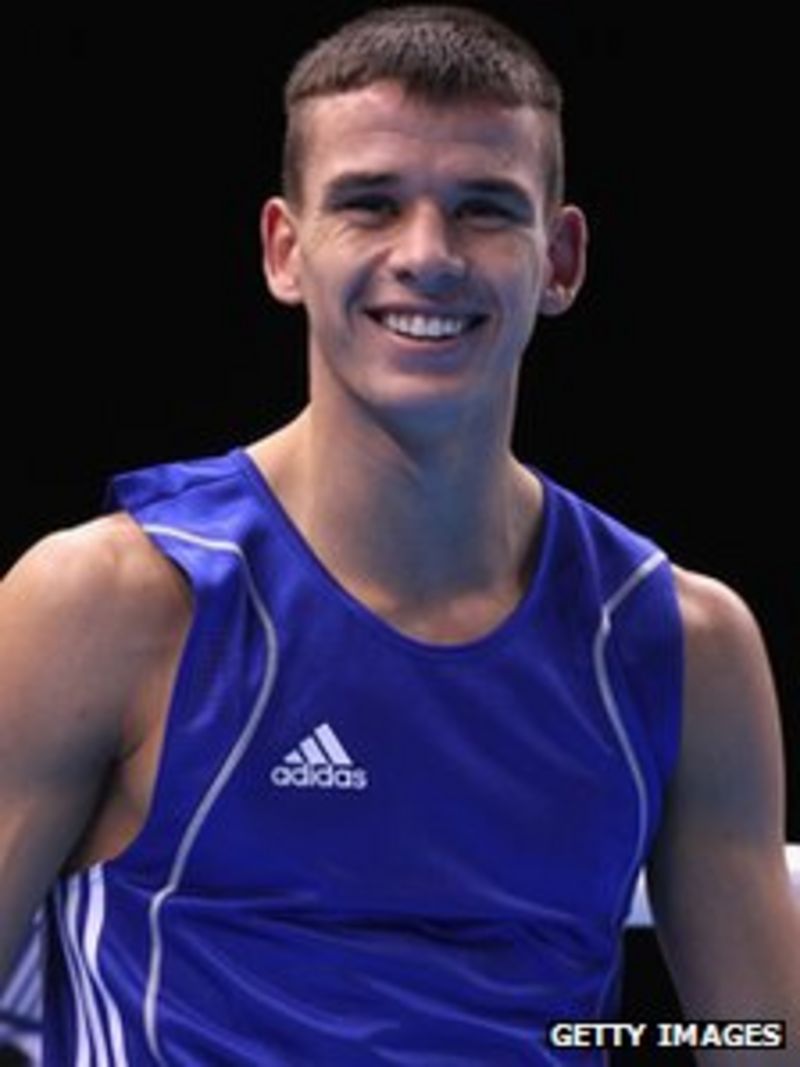 Boxer Martin Ward shooting case on Crimewatch - BBC News