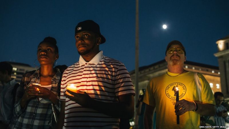 Day in pictures: 17 September 2013 - BBC News