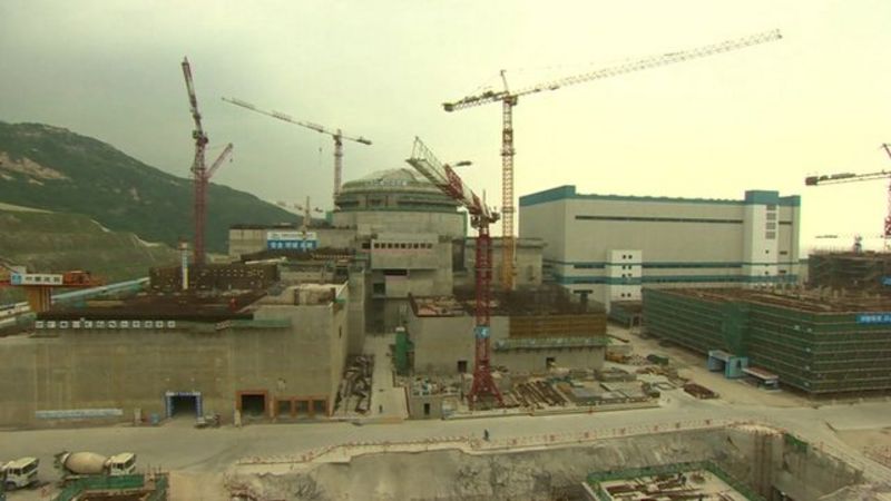 UK nuclear power plant gets go-ahead - BBC News