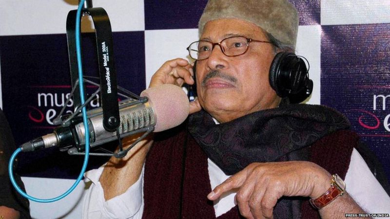 In pictures: Legendary Indian singer Manna Dey - BBC News