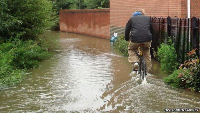 Swindon flood scheme officially opened - BBC News