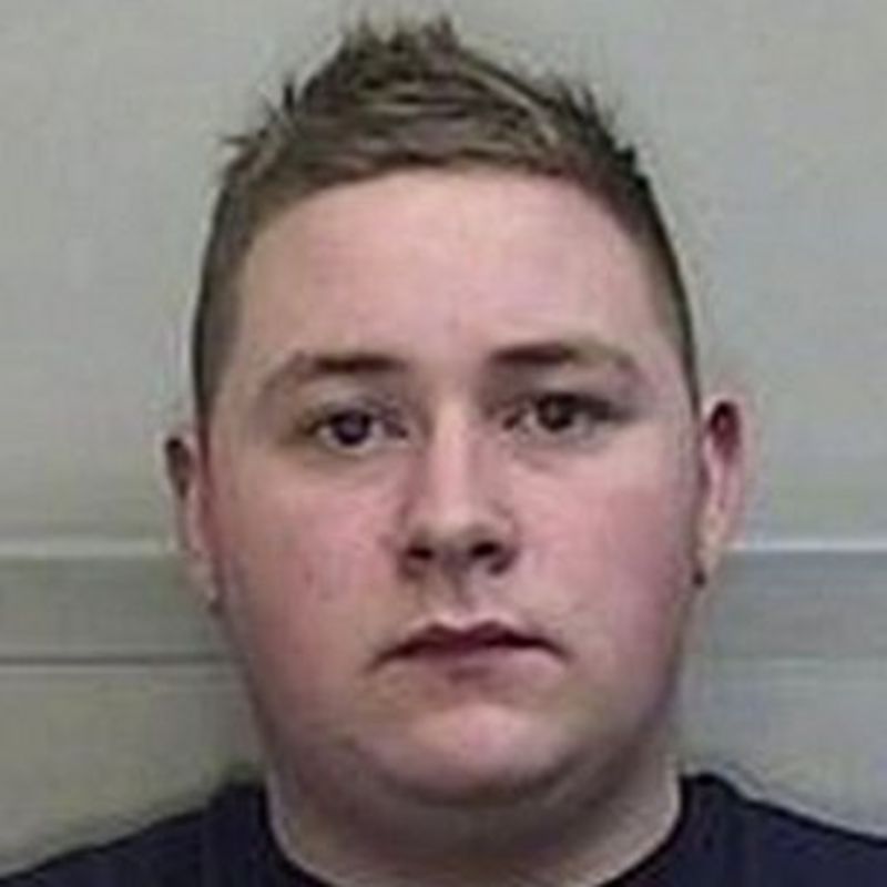On-the-run cigarette smuggler Michael Fearon in prison - BBC News