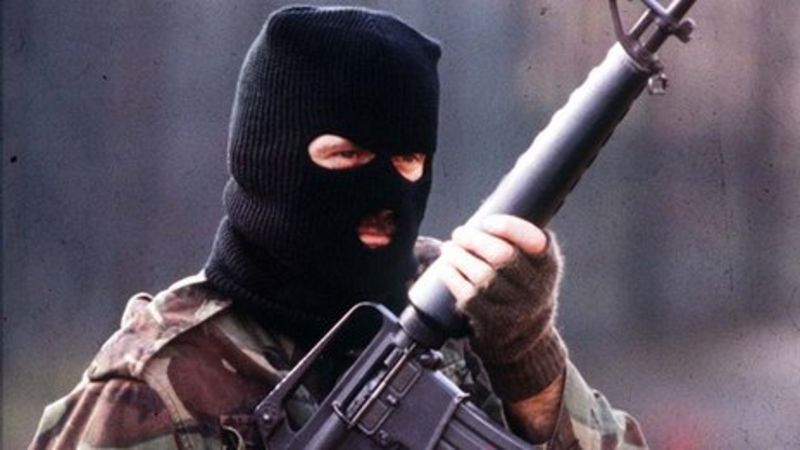 Undercover soldiers 'killed unarmed civilians in Belfast' - BBC News