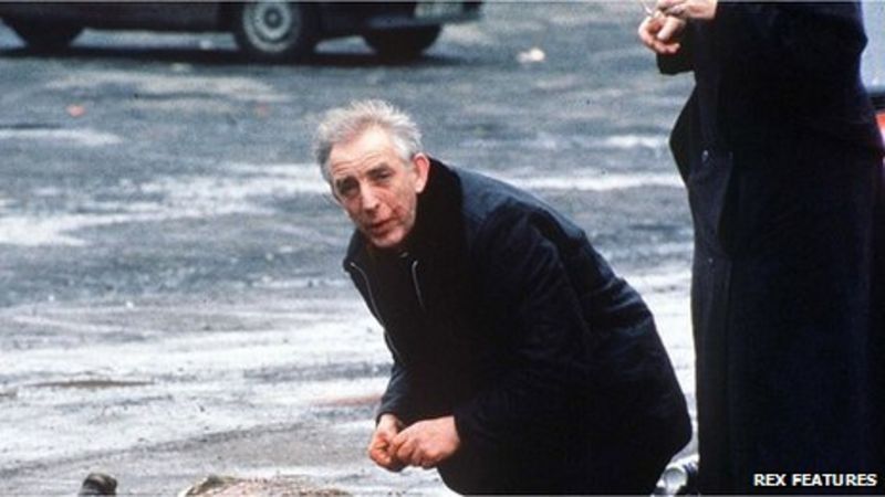 Father Alec Reid played 'vital role' for peace - BBC News