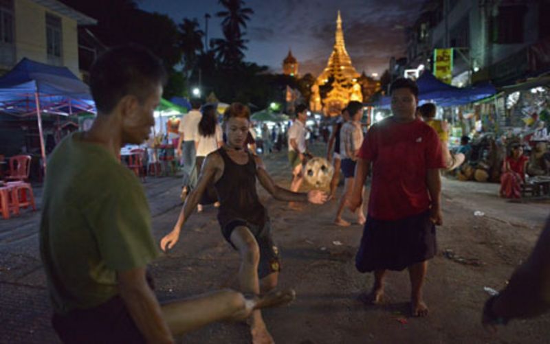 Five sports played at the Southeast Asian Games - BBC News