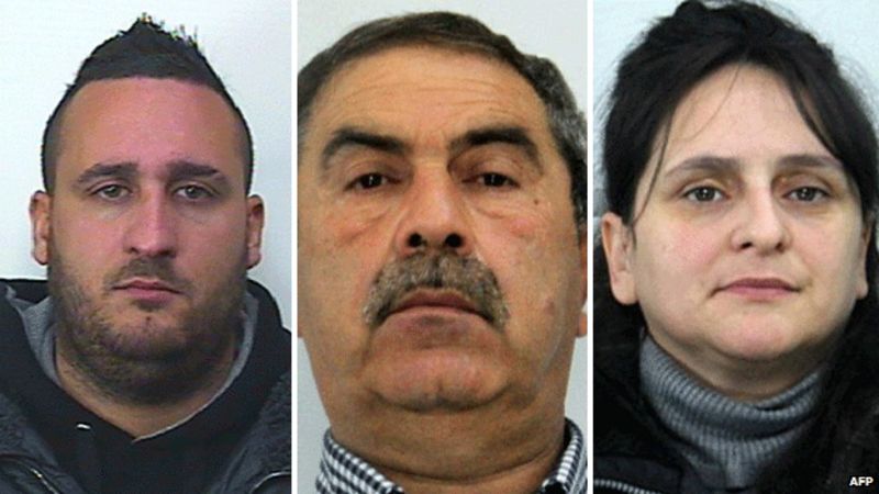 Family of top Mafia 'godfather' arrested in Sicily - BBC News