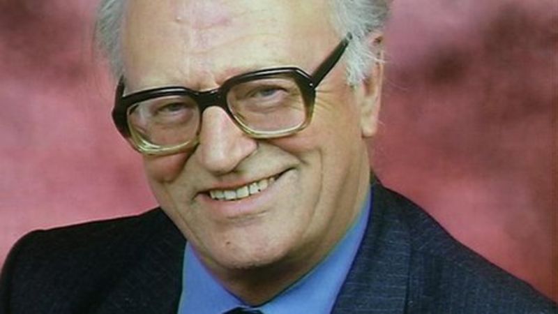 The ex-MPs who died in 2013 - part one - BBC News