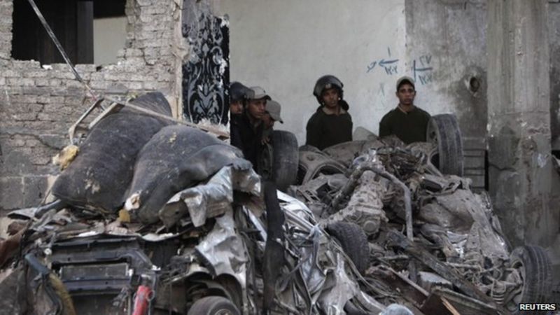 Egypt violence: Deadly car bomb hits security site - BBC News