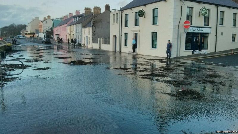 In pictures... New year storms batter Northern Ireland's coast - BBC News