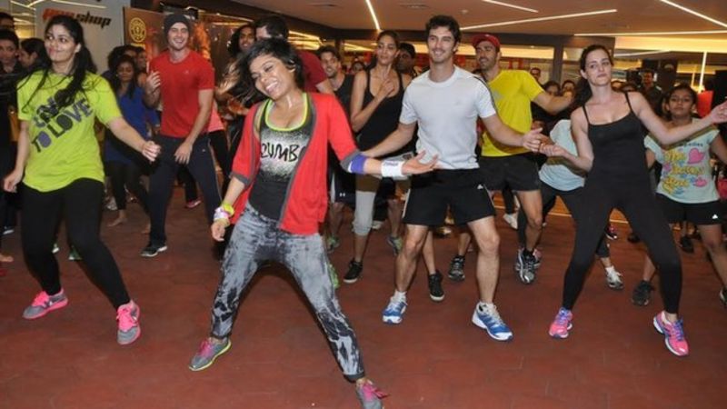 India's growing fitness craze - BBC News