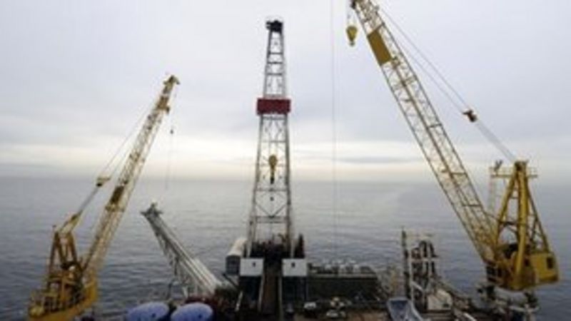 Amec offers £1.9bn to buy Swiss rival Foster Wheeler - BBC News