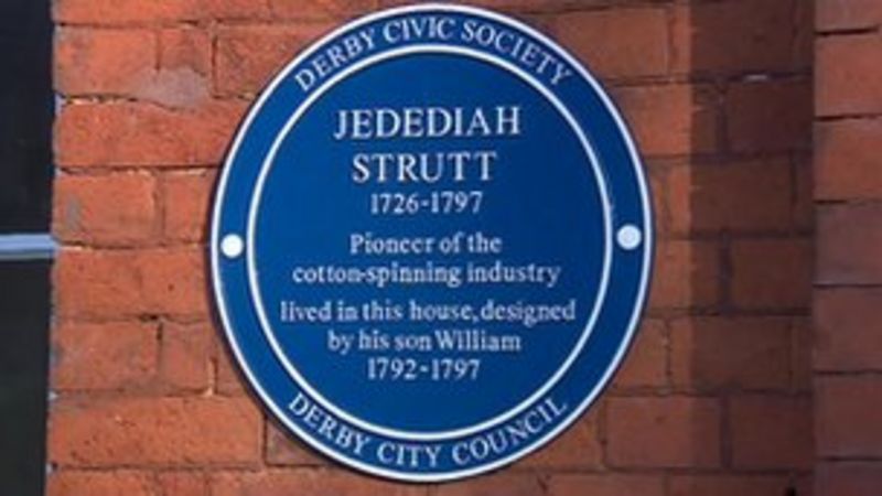 Derby blue plaque for inventor Jedediah Strutt unveiled - BBC News