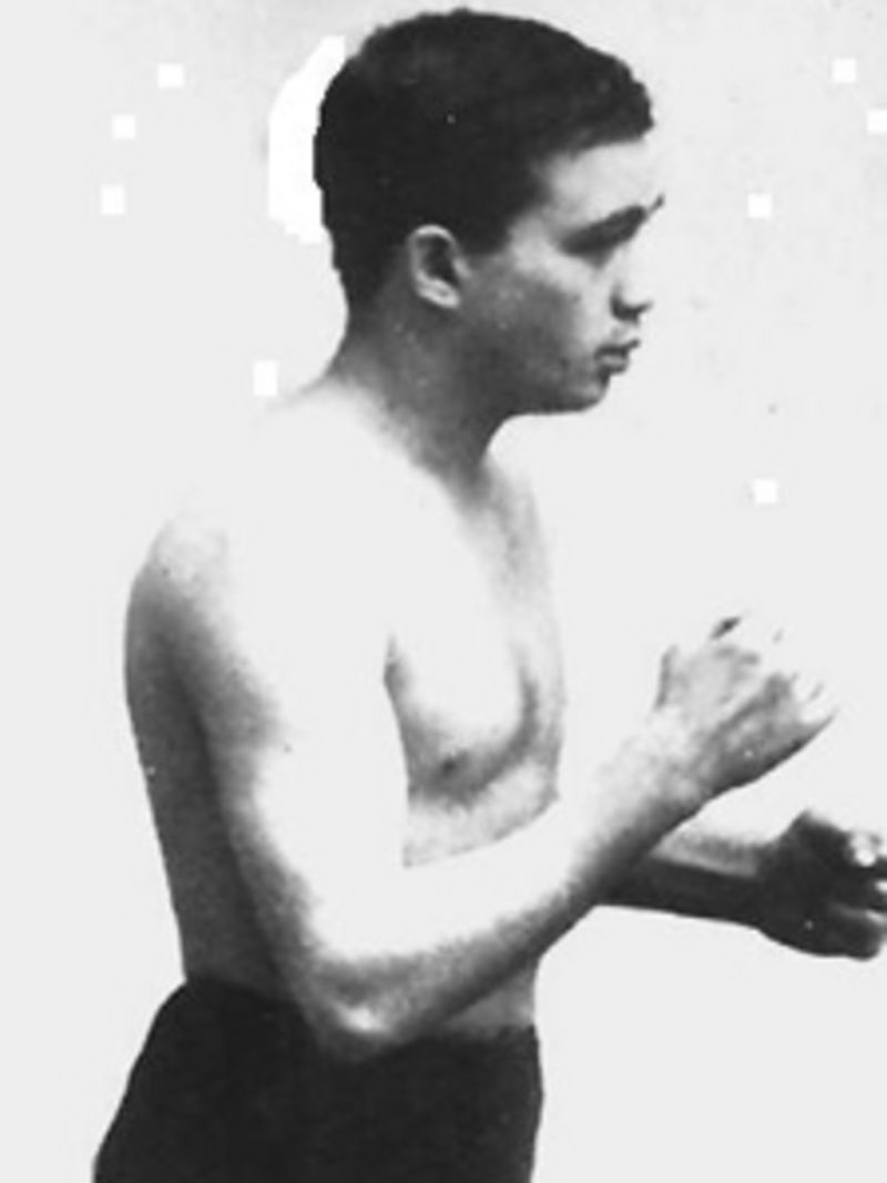 Percy Jones' 1914 title began century of Wales' boxing wins - BBC News