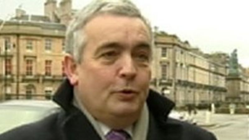 David Eaglesham, former SSTA general secretary, dies. - BBC News