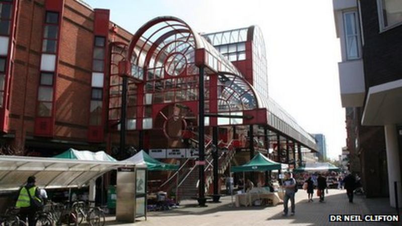 New hotel set to boost Redhill town centre - BBC News