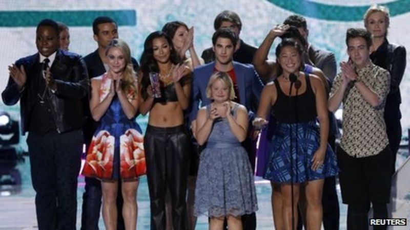 Glee comedy club wins 'David and Goliath' battle over trademark - BBC News