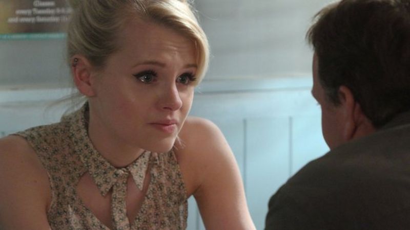 EastEnders to reveal Lucy Beale's killer in live episode - BBC News