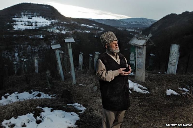 Ingush elders recall the horror of deportation - BBC News
