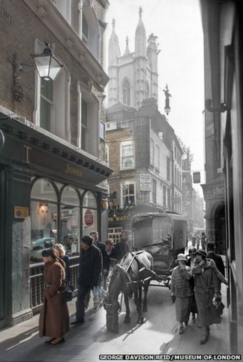 In pictures: London now and then - BBC News