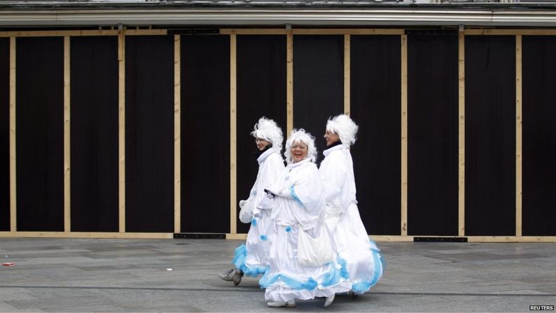 Day in pictures: 27 February 2014 - BBC News