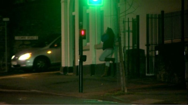 Bristol kerb crawlers warned as police tackle prostitution - BBC News