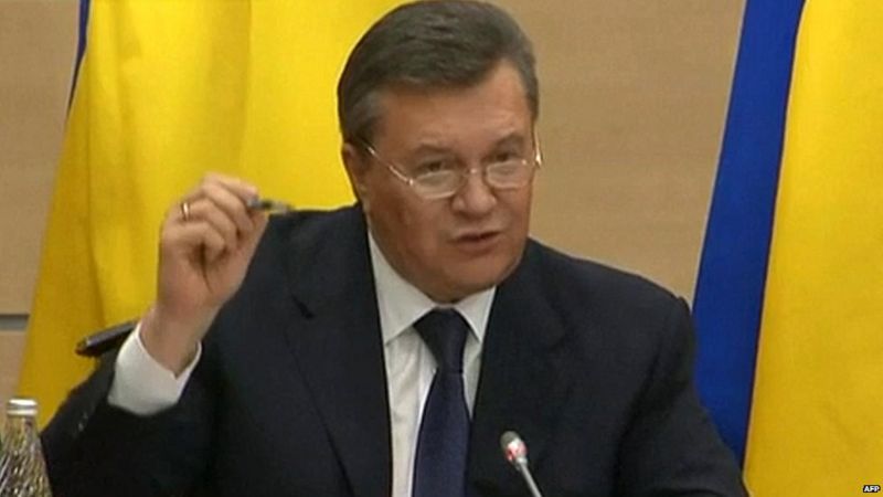 In pictures: Crimea tension as Ukraine crisis grows - BBC News