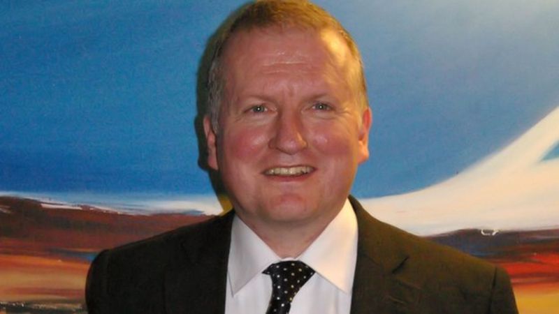 Michael Leahy: Fleetwood beach body identified by police - BBC News