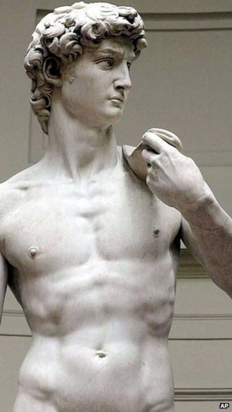 Italy up in arms over Michelangelo's David rifle advert - BBC News