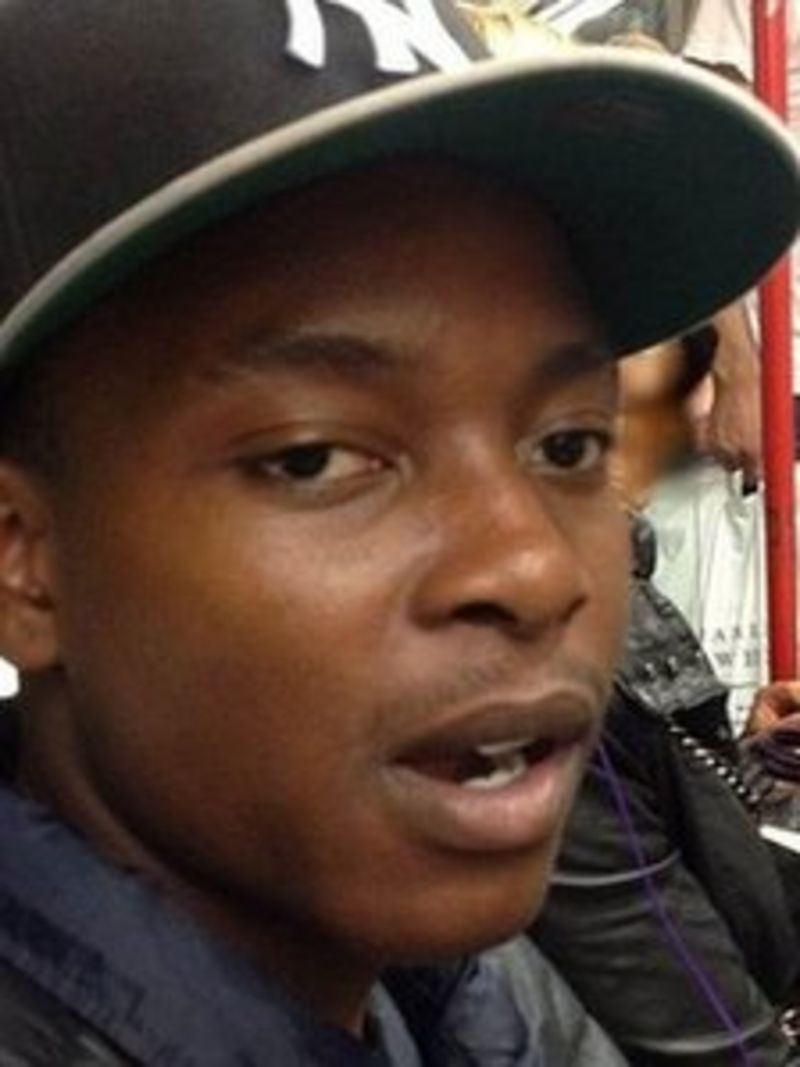 Nicholas Robinson stabbing: Fiancee in plea to find killer - BBC News