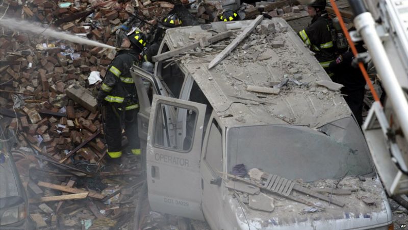 In pictures: New York building collapses after blast - BBC News