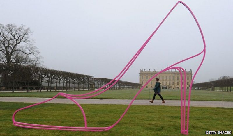 Chatsworth House hosts Michael Craig-Martin high heels - BBC News