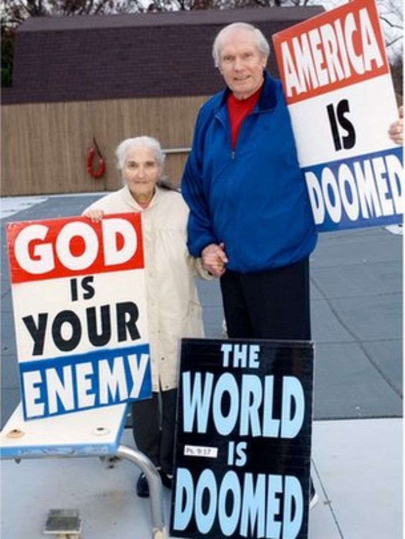 Fred Phelps: How Westboro pastor spread 'God hates fags' - BBC News