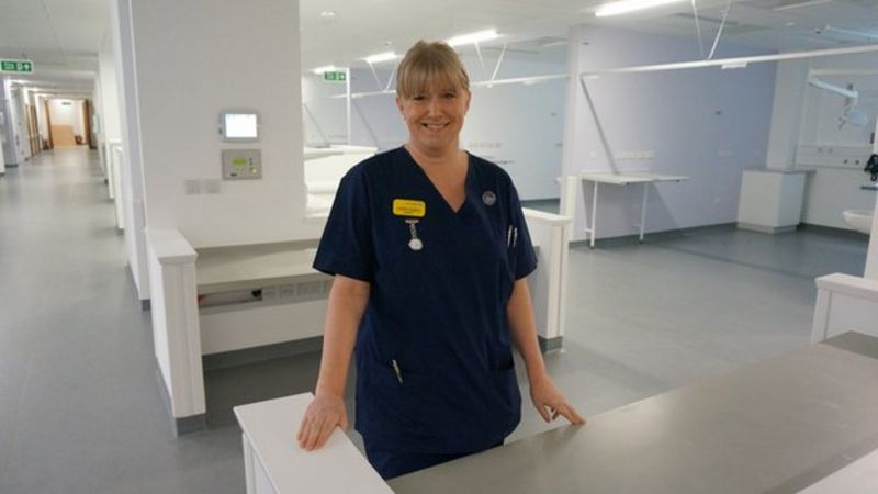 Bristol's £430m Southmead Hospital completed - BBC News