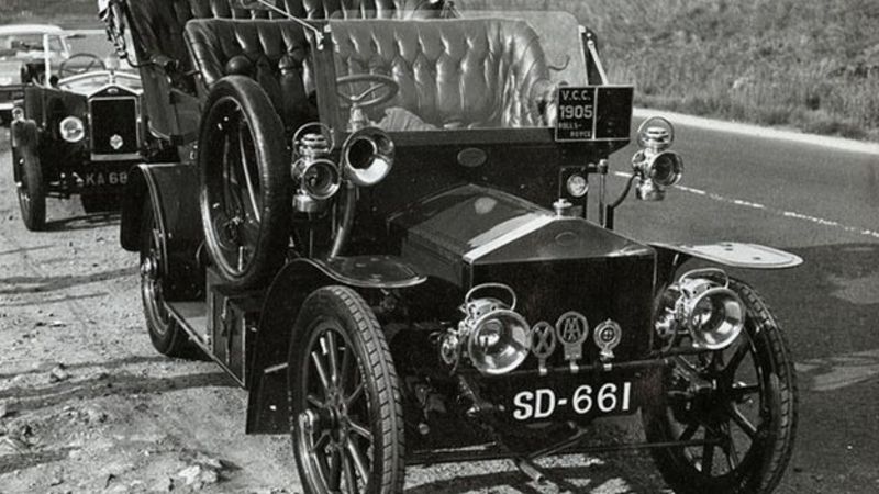 World's second oldest Rolls Royce goes on show - BBC News