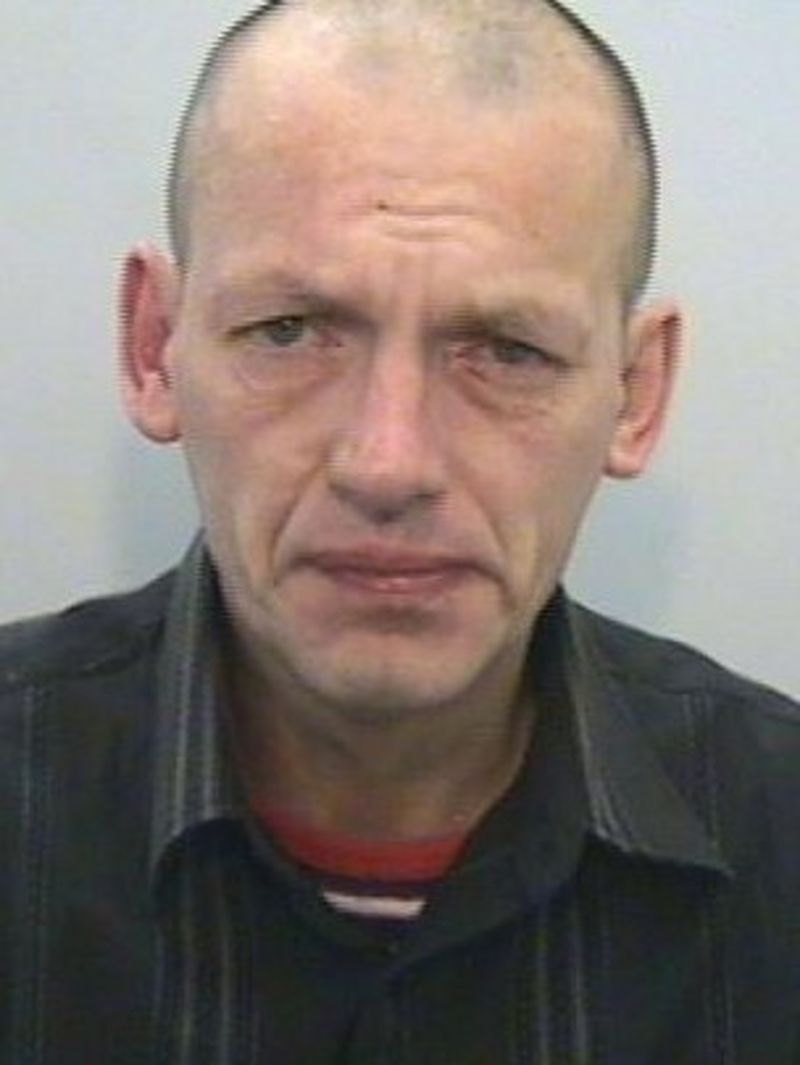 Killer Paul Maxwell gets two years for absconding on day release - BBC News